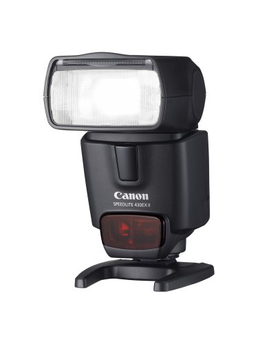 Must have photo gear for beginner photographers